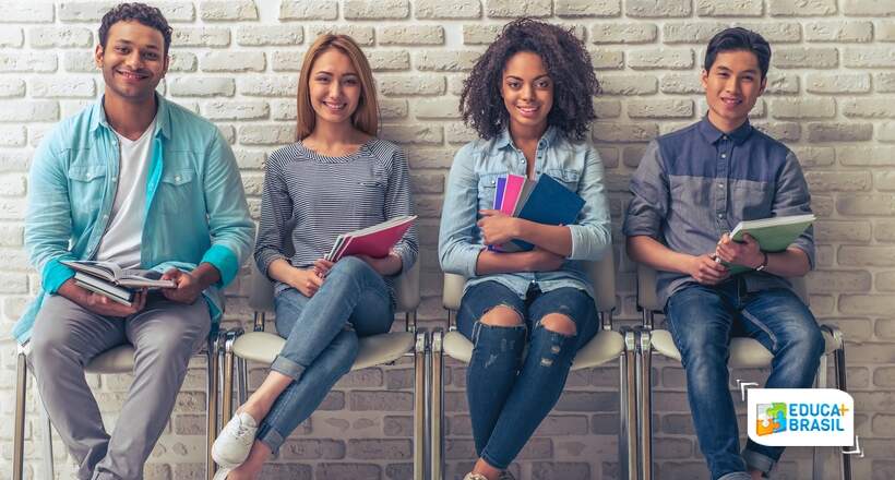 Corpo docente e corpo discente: entenda a diferença entre os termos ...